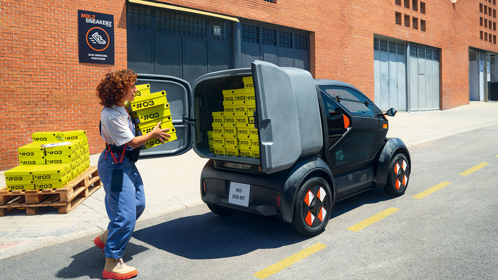 What you'll be driving in 10 years? Renault revives the Twizy with new Mobilize Duo | Move Electric